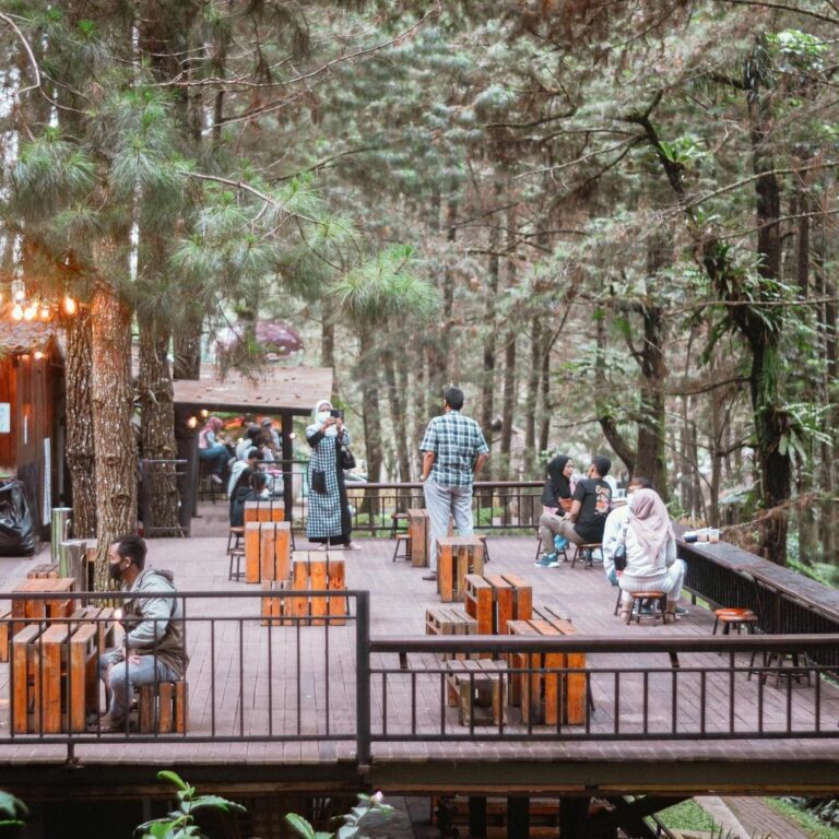 18 Cafe Hits Di Bogor Terbaru Januari 2024 - Wisata Milenial