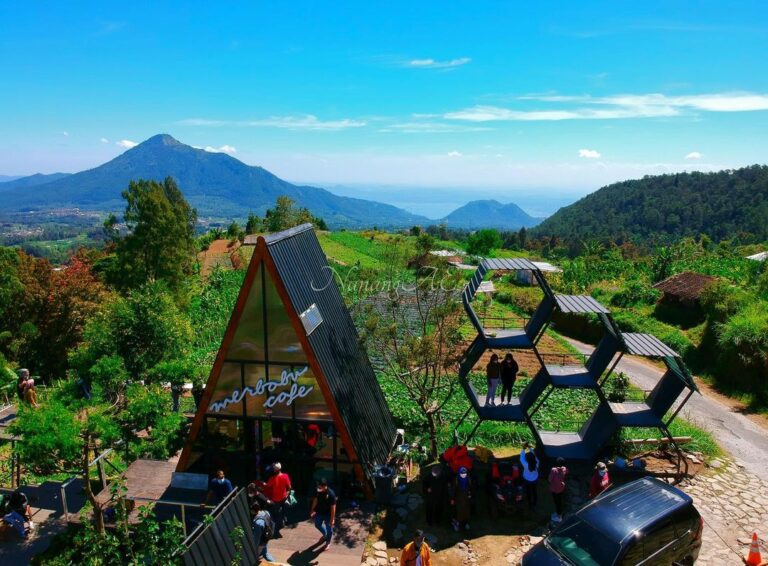 Merbabu View Cafe Kopeng Lokasi Dan Harga Menu Terbaru Januari 2024 ...