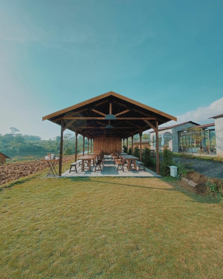 Rustic Market Trawas Mojokerto Lokasi & Harga Menu Januari 2024 ...