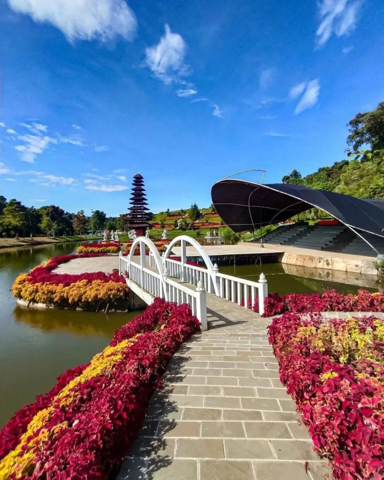 Taman Lembah Dewata Lokasi Dan Harga Tiket Masuk Terbaru - Wisata Milenial