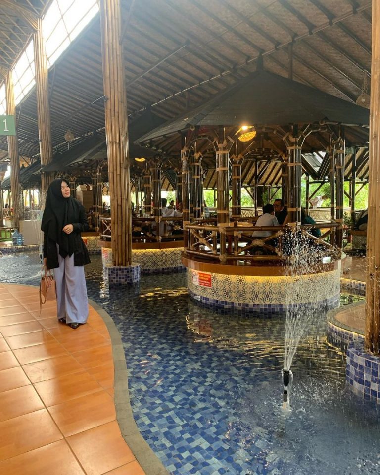 Review Kampung Kecil Medan Lokasi Dan Harga Menu Terbaru - Wisata Milenial