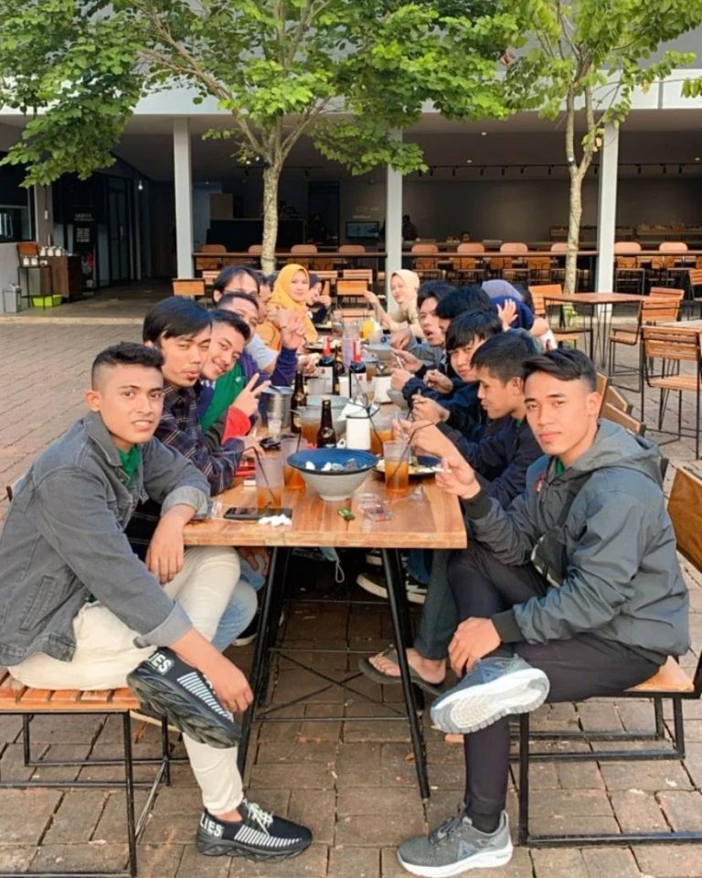 Pandawa BSB Semarang Lokasi Dan Harga Menu Terbaru - Wisata Milenial