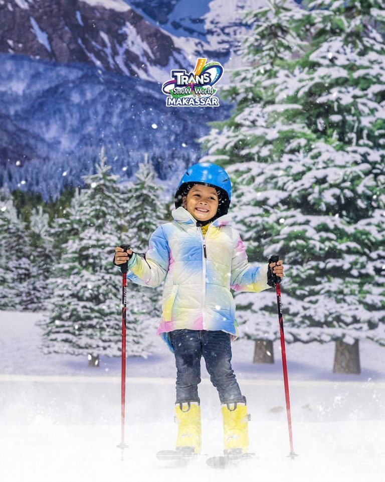 Trans Snow World Makassar Wahana Dan Harga Tiket Terbaru - Wisata Milenial