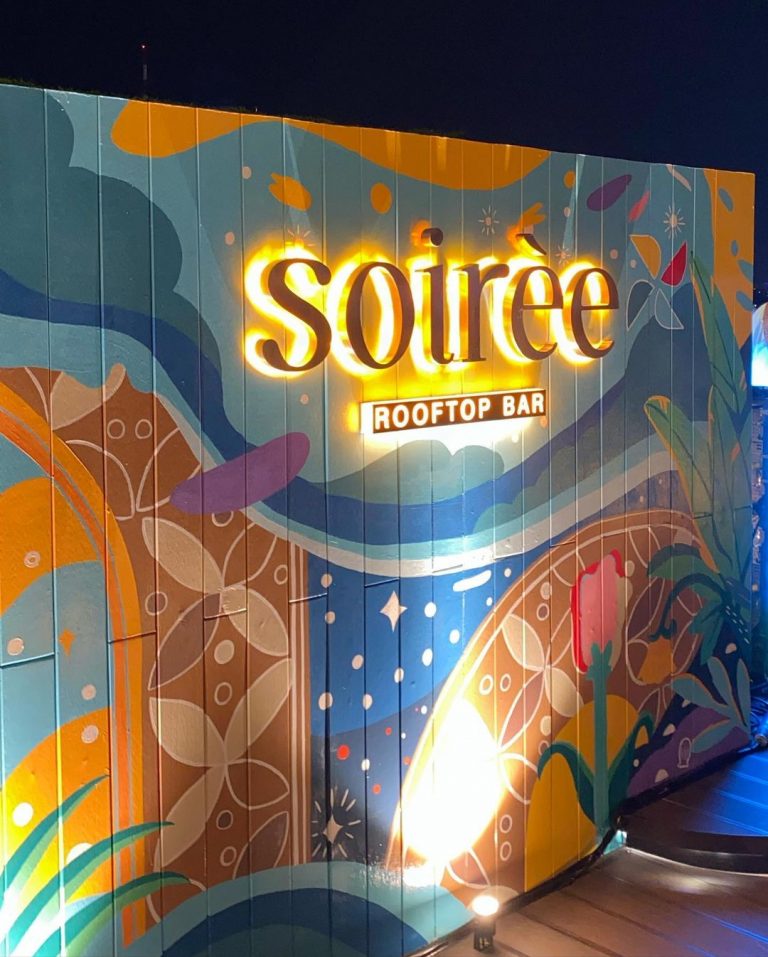 Foto Soiree Rooftop Bar Surabaya Lokasi Dan Harga Menu Terbaru - Wisata ...