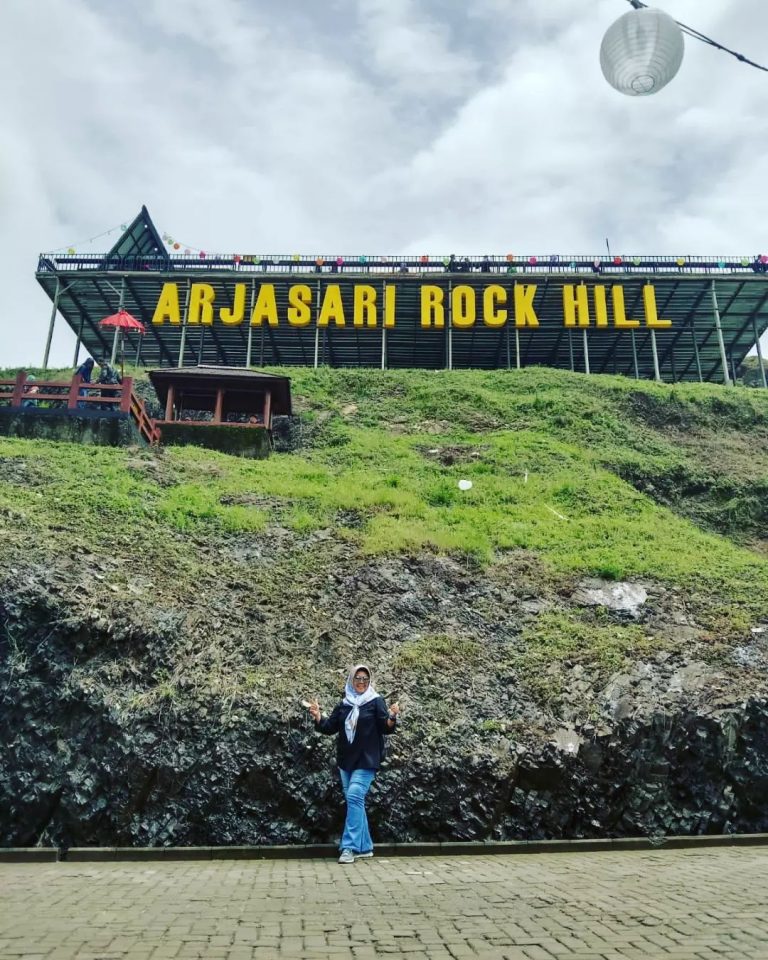 Arjasari Rock Hill Bandung Lokasi Foto Dan Harga Tiket Terbaru - Wisata ...