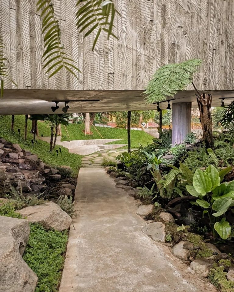 Review Bumi Pakubuwono Compound Space Jakarta Selatan - Wisata Milenial