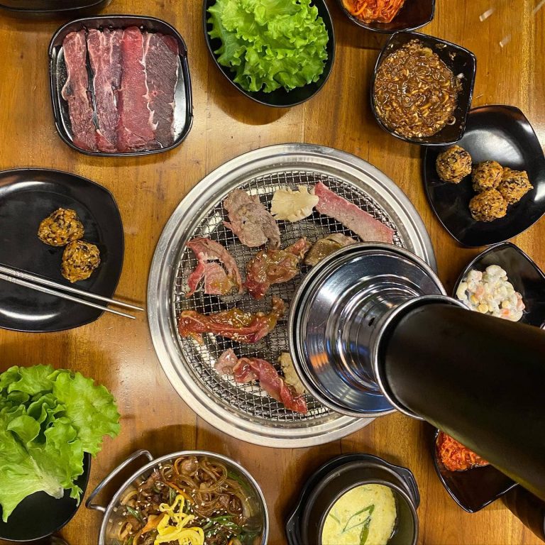 10 Restoran All You Can Eat Bandung Yang Enak Dan Murah - Wisata Milenial